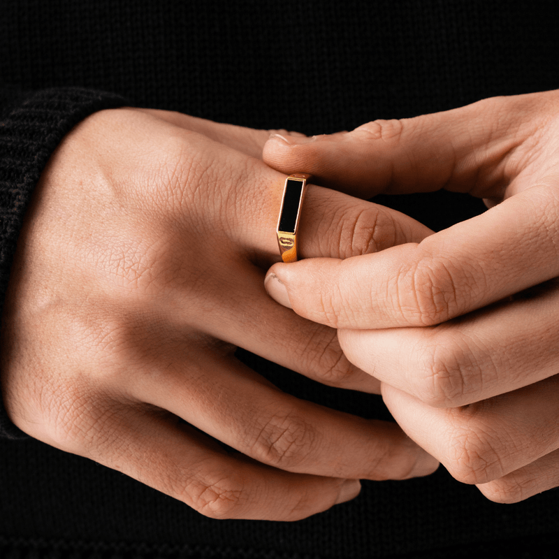 Men's Black Onyx Rectangle Stone Ring (18k Gold)